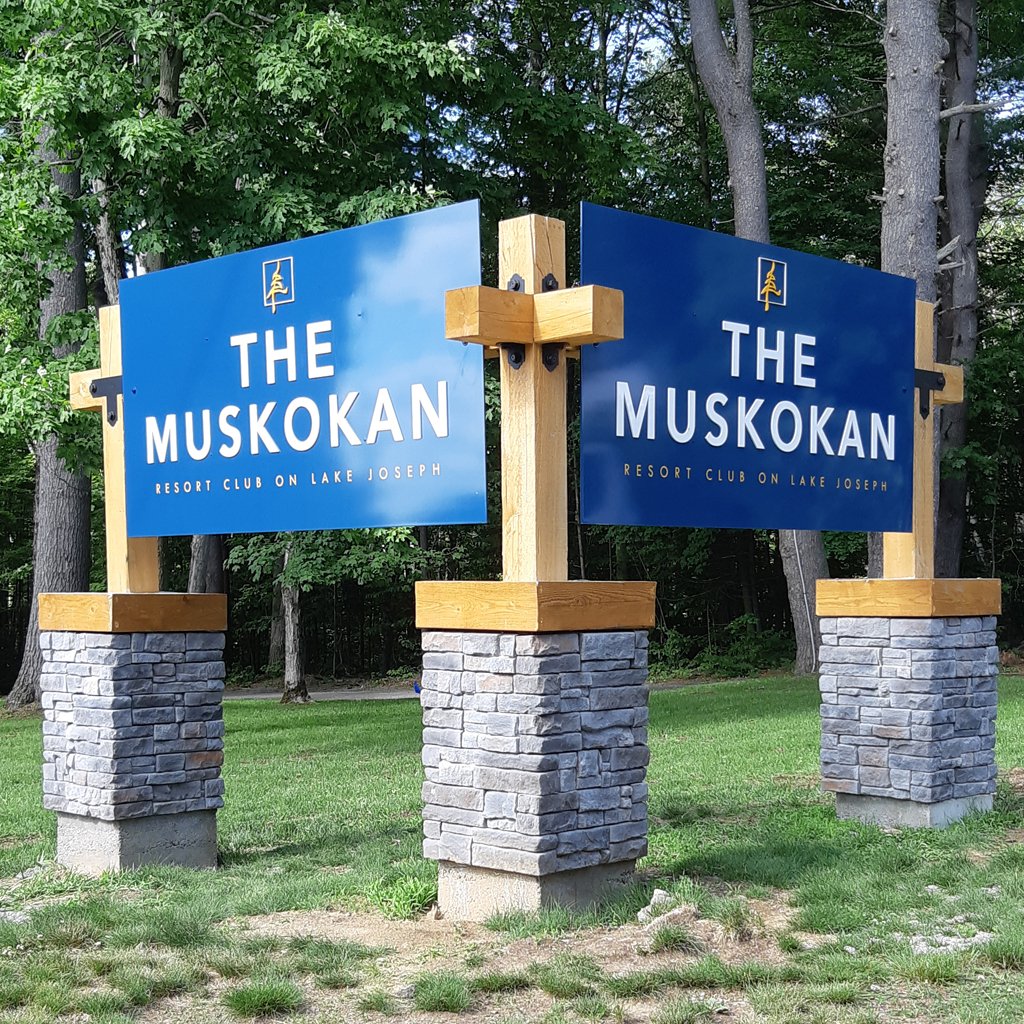 Ground & Pylon Signs